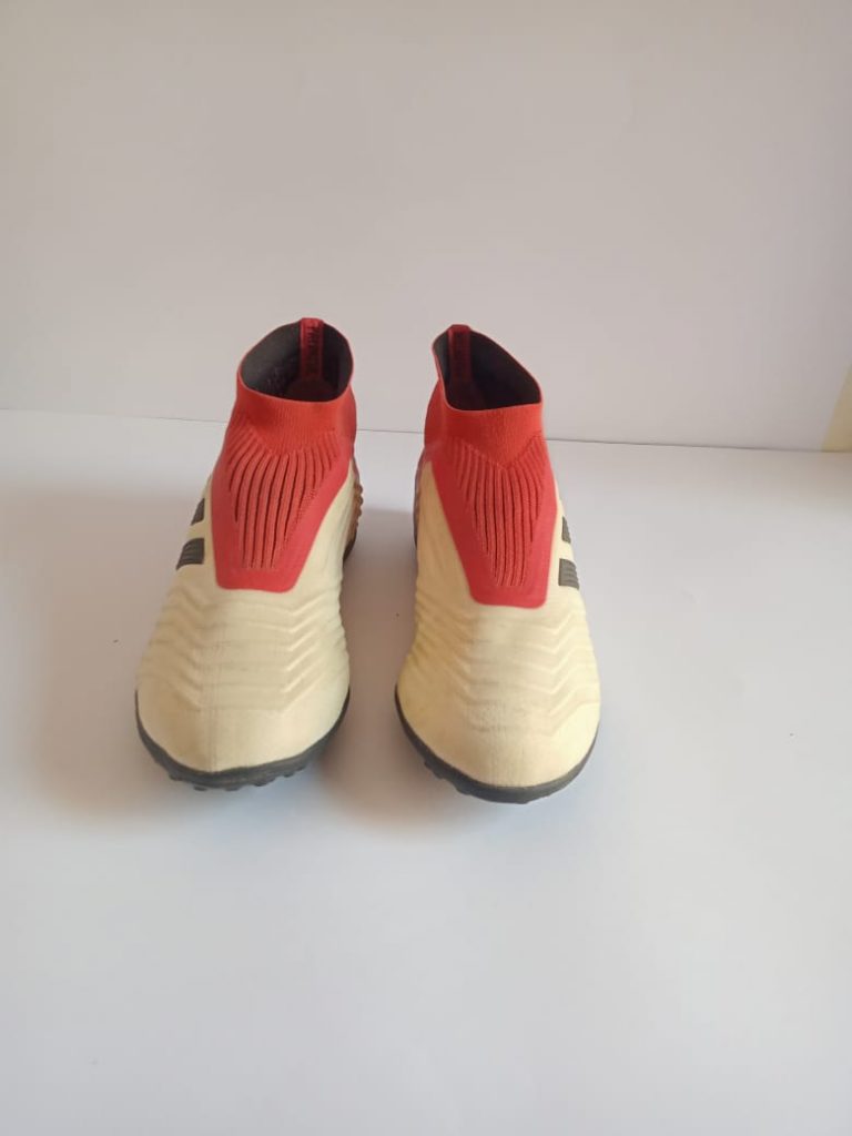 Adidas Football grippers - Rak Store